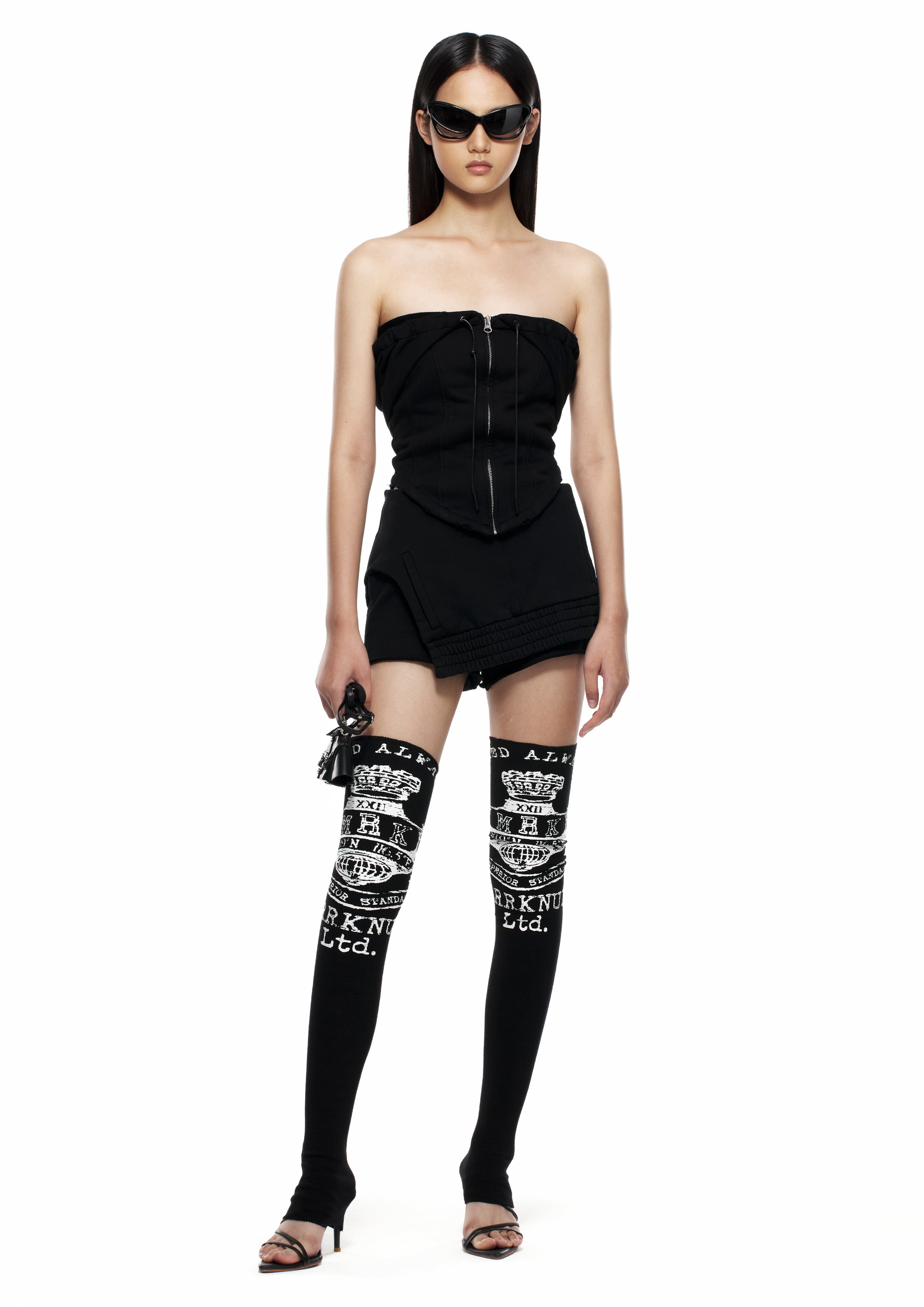 Black Dislocation Track Shorts – MARRKNULL